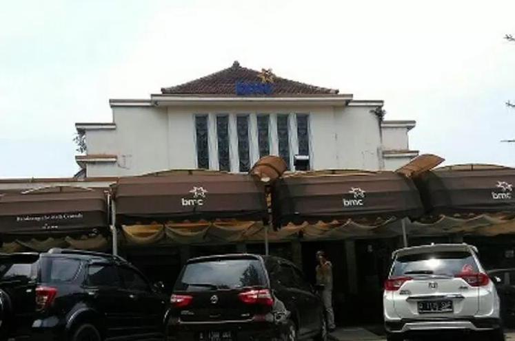 5 Restoran Legendaris di Bandung yang Beroperasi Sejak Era Kolonial ...